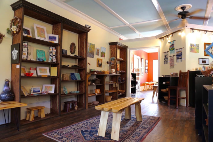 Spring Arts & Crafts Market - Toe River Arts