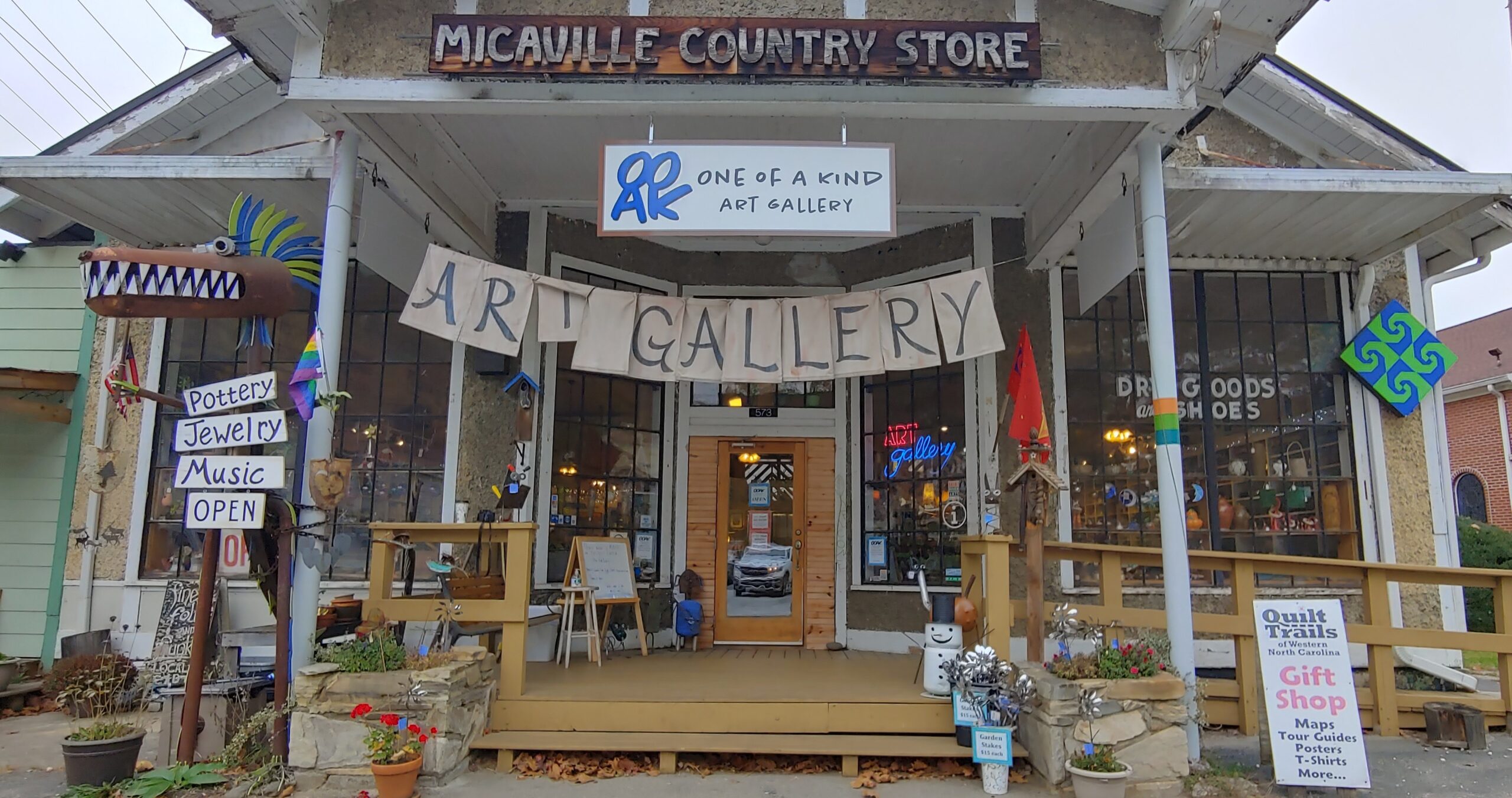 OOAK Art Gallery - Toe River Arts